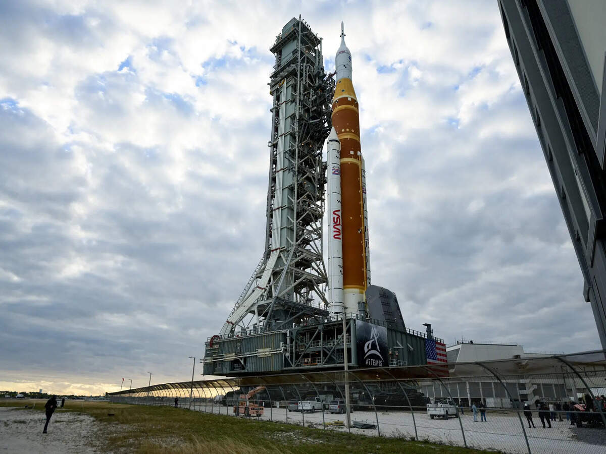 NASA Rolls Out Artemis II Spacecraft Ahead of Crewed Lunar Orbit Mission